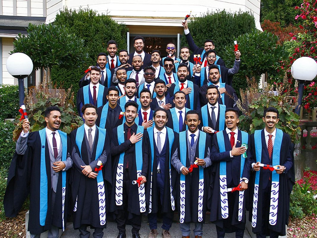 Saudi Arabian students graduate as air traffic controllers in New ...